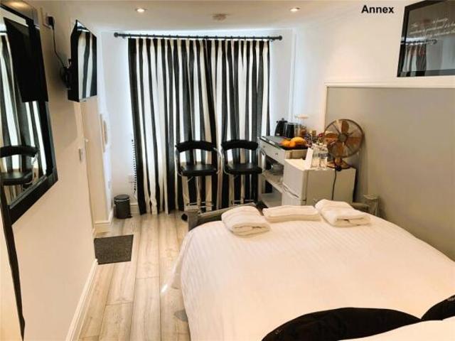 4 bedroom semi detached house for sale in Swindon Lane, Cheltenham, GL50