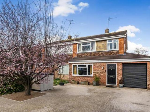 4 Bedroom Semi detached House For Sale In Swindon, Wiltshire