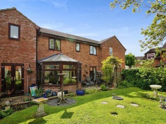 4 Bedroom Semi detached House For Sale In Swindon