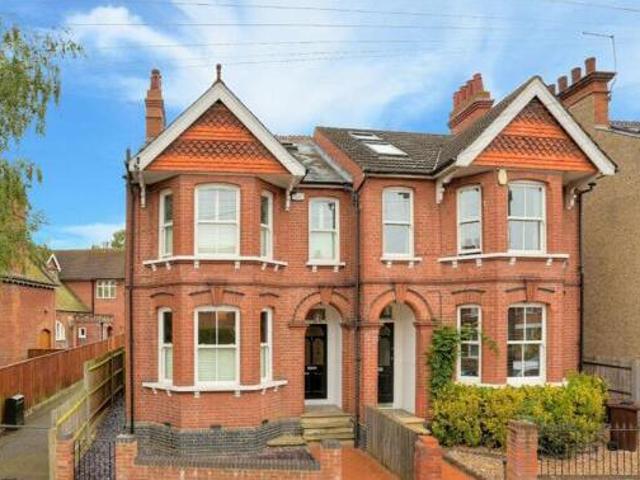 4 Bedroom Semi detached House For Sale In St. Albans