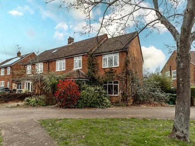4 Bedroom Semi detached House For Sale In St. Albans