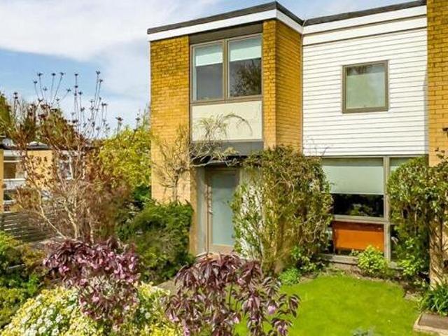 4 Bedroom Semi detached House For Sale In St. Albans, Hertfordshire