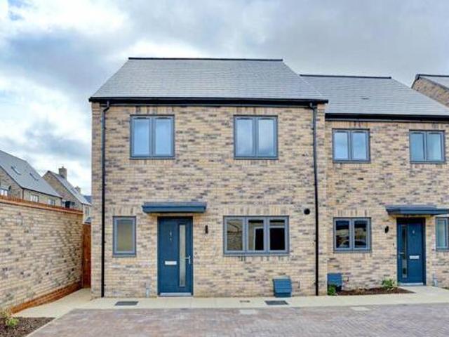 4 Bedroom Semi detached House For Sale In St. Neots