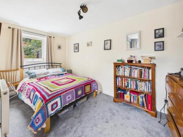 4 bedroom semi detached house for sale in St. Pauls Road, Gloucester, GL1