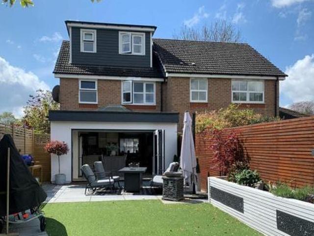 4 Bedroom Semi detached House For Sale In Stotfold, Hitchin