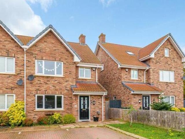 4 Bedroom Semi detached House For Sale In Stotfold, Hitchin