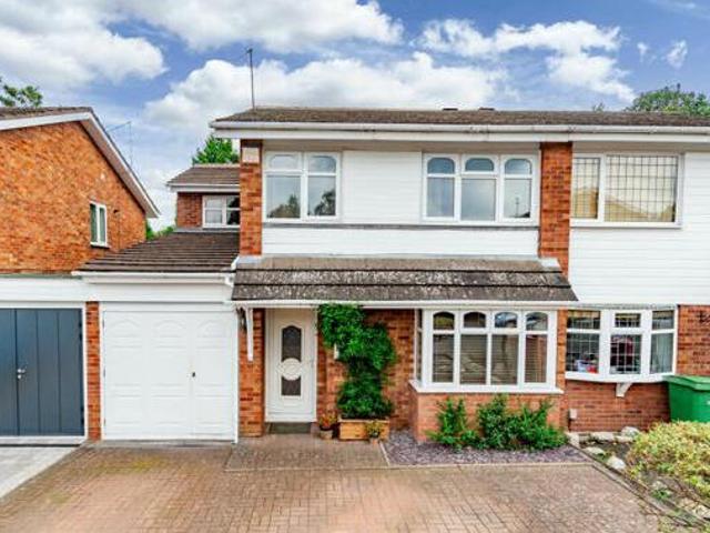 4 Bedroom Semi detached House For Sale In Stourbridge, West Midlands