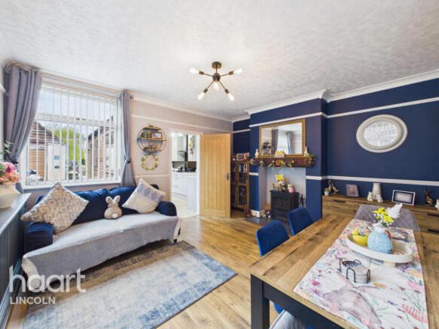 4 bedroom semi detached house for sale in Station Road, North Hykeham, LN6