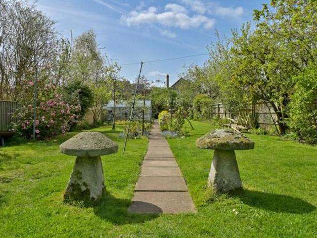4 bedroom semi detached house for sale in Staunton Road, Headington, Oxford, Oxfordshire, OX3