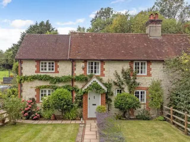 4 bedroom semi detached house for sale in Stairs Hill, Empshot.