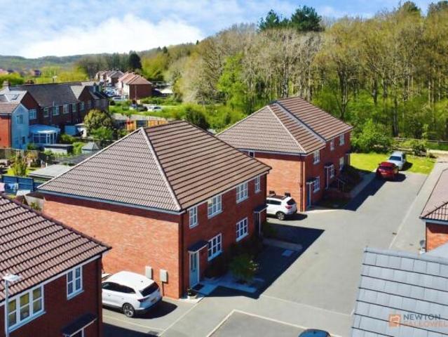 4 bedroom semi detached house for sale in Stephenson Drive, Ratby, LE6