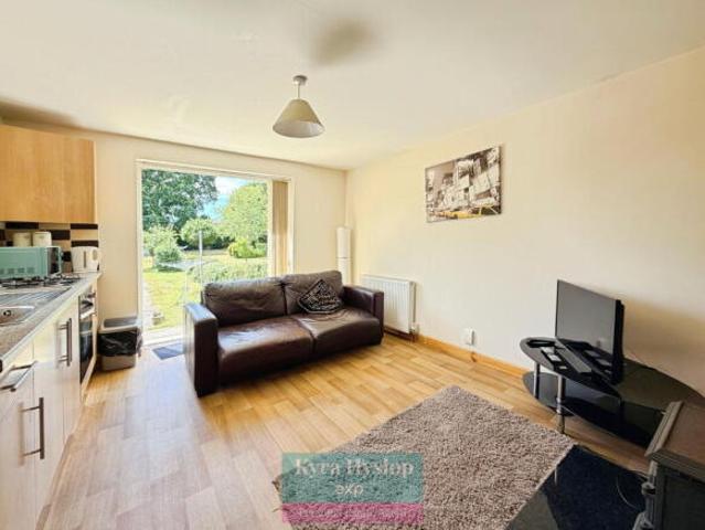 4 bedroom semi detached house for sale in Summer Lane, Exeter, EX4 8BZ, EX4