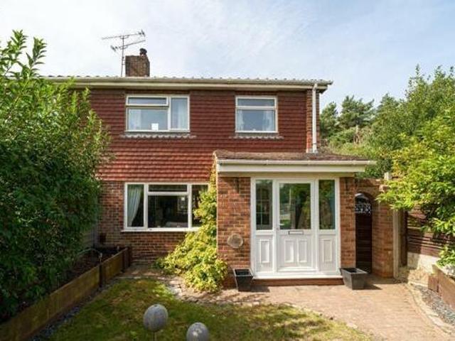 4 Bedroom Semi detached House For Sale In Surrey
