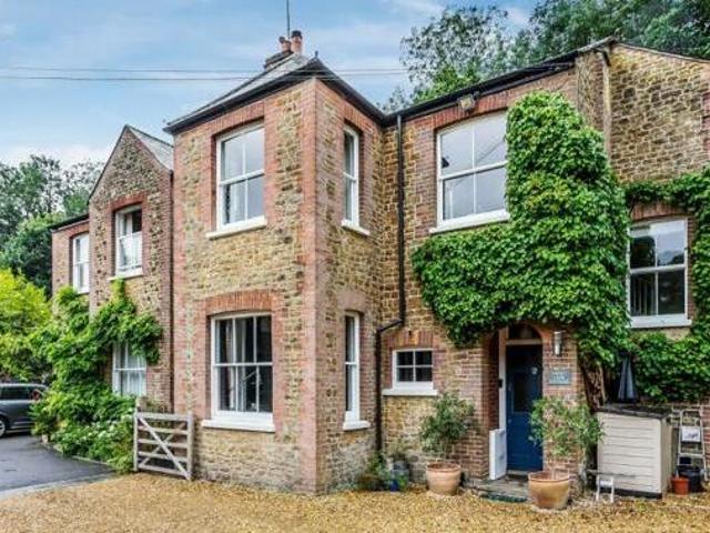 4 Bedroom Semi detached House For Sale In Surrey