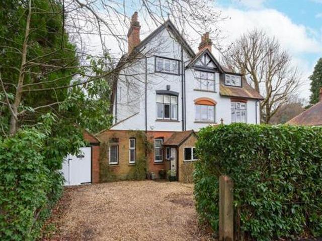 4 Bedroom Semi detached House For Sale In Surrey