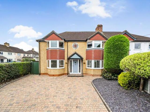 4 Bedroom Semi detached House For Sale In Surrey