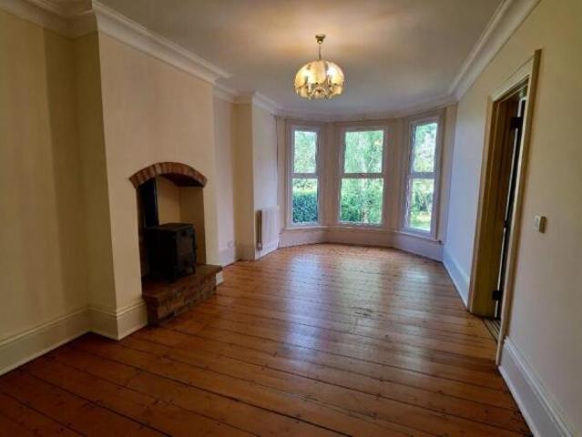 4 bedroom semi detached house for rent in 57 Booths Hill Road, Lymm, Cheshire, WA13 0DN, WA13