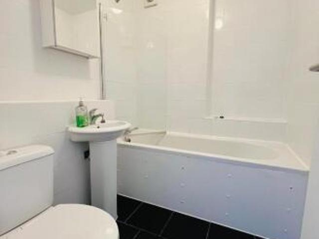 4 bedroom semi detached house for rent in 6 Blondin Street, Bow, Mile End, Stratford, Bethel green, London, E3 2TR, E3