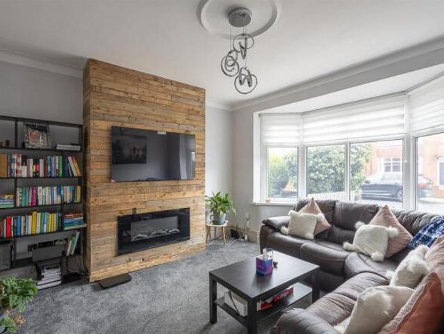 4 bedroom semi detached house for rent in The Drive, Benton, Newcastle upon Tyne, NE7