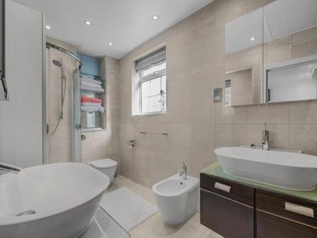 4 bedroom semi detached house for rent in The Marlowes, St John's Wood, NW8