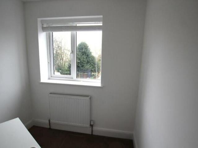 4 bedroom semi detached house for rent in The Vale, Brentwood, Essex, CM14