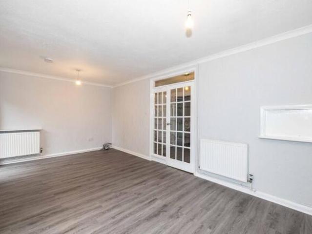 4 bedroom semi detached house for rent in Ulcombe Gardens, Canterbury, Kent, CT2