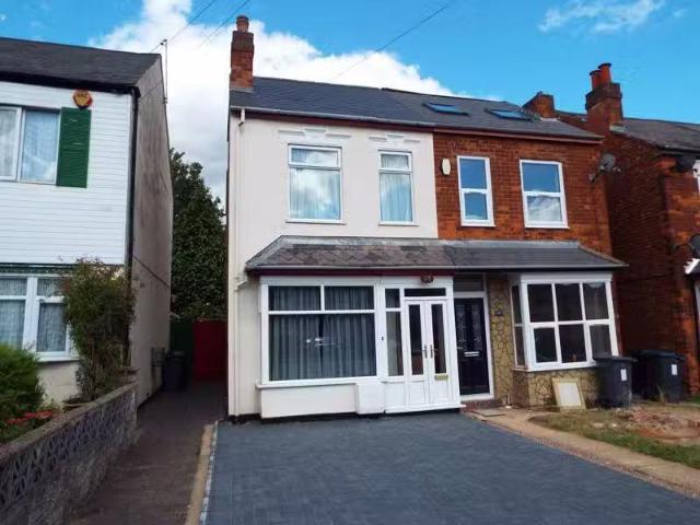 4 bedroom semi detached house for rent in Umberslade Road, Sel.