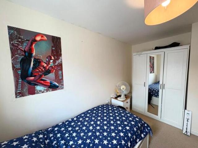 4 bedroom semi detached house for rent in Warwick Avenue, Broughton, MK10