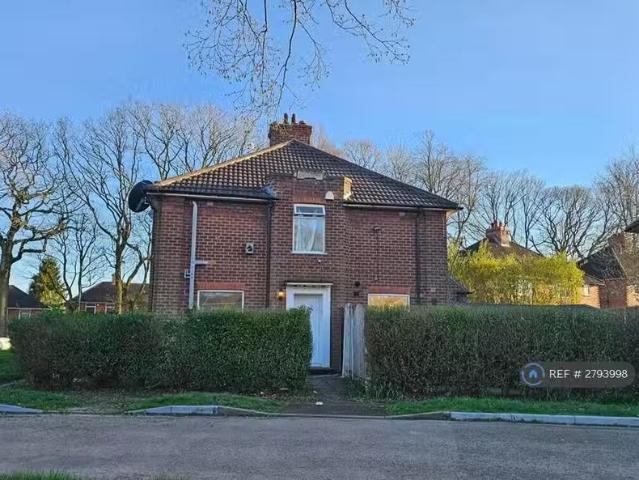 4 bedroom semi detached house for rent in Weoley Castle Road.
