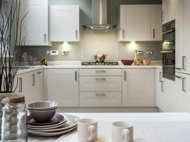 4 Bedroom Semi detached House For Rent In West Bromwich