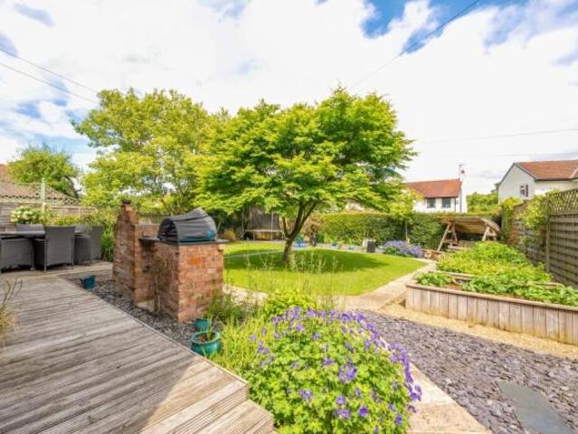 4 bedroom semi detached house for rent in West End Avenue, Harrogate, HG2