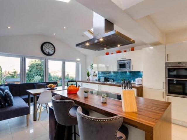 4 bedroom semi detached house for rent in Windmill Rise, Holgate, York, YO26