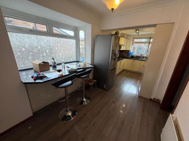 4 bedroom semi detached house for rent in Withington Road, Manchester, M21