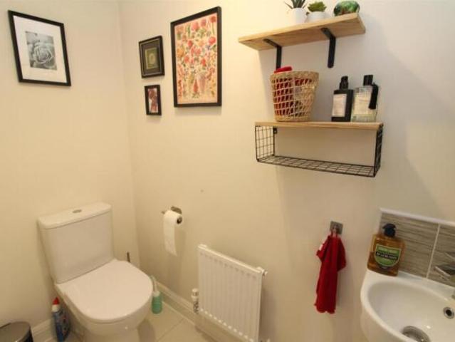 4 bedroom semi detached house for rent in Abbats Wood, Eagle Farm South, Milton Keynes, MK17