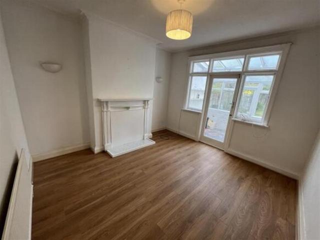 4 bedroom semi detached house for rent in Alcester Road South, Kings Heath, B14
