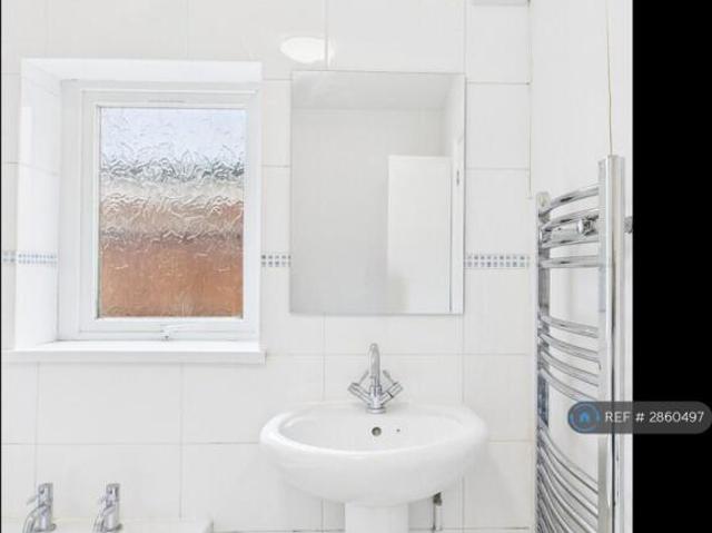 4 bedroom semi detached house for rent in Alstone Avenue, Cheltenham, GL51