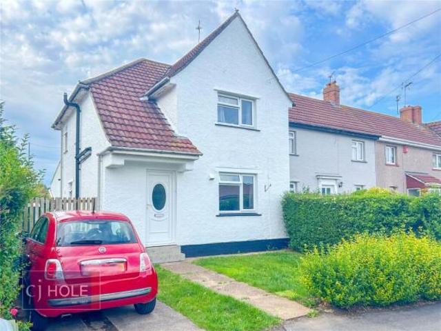 4 bedroom semi detached house for rent in Ascot Road, Southmead, Bristol, BS10