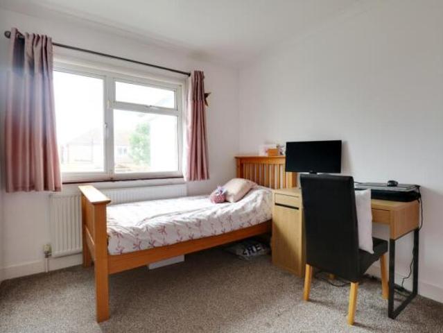 4 bedroom semi detached house for rent in Axminster Crescent, Welling, Kent, DA16