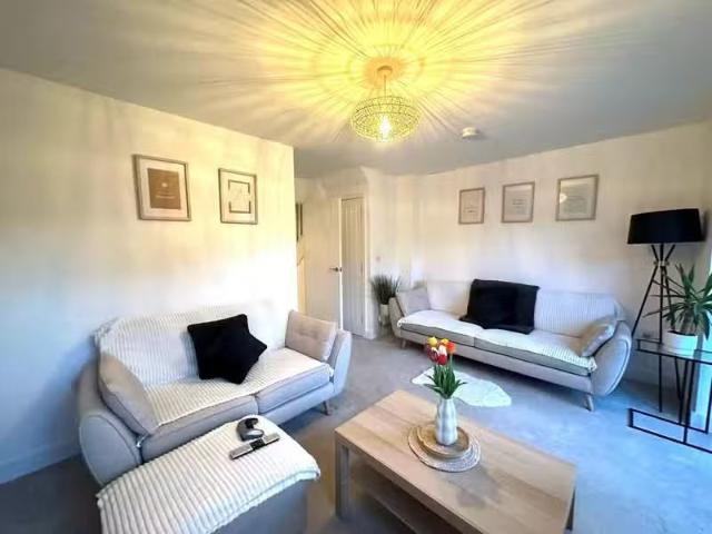 4 bedroom semi detached house for rent in Barn Owl Road, BS49