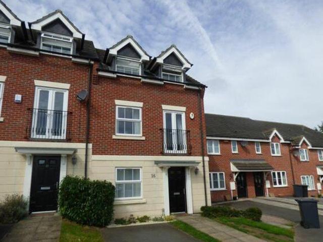 4 Bedroom Semi detached House For Rent In Beeston, Nottingham
