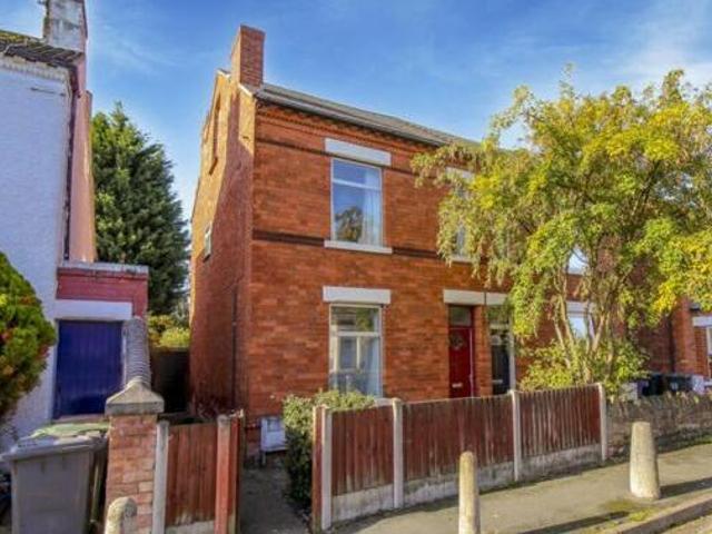 4 Bedroom Semi detached House For Rent In Beeston, Nottingham