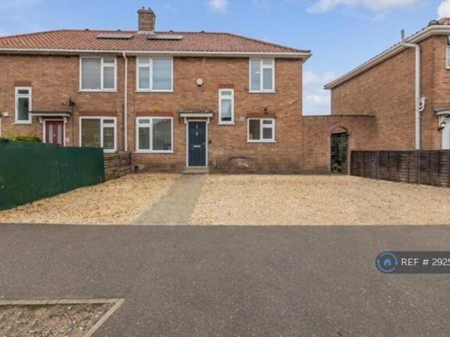 4 bedroom semi detached house for rent in Beverley Road, Norwich, NR5