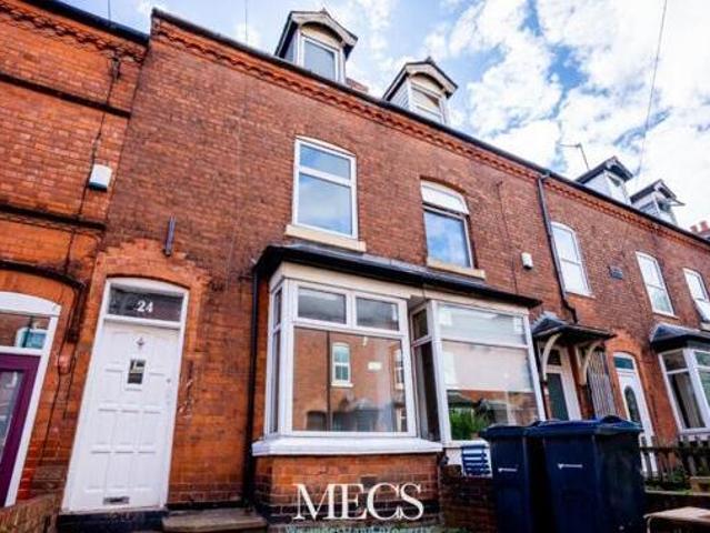 4 Bedroom Semi detached House For Rent In Birmingham, West Midlands