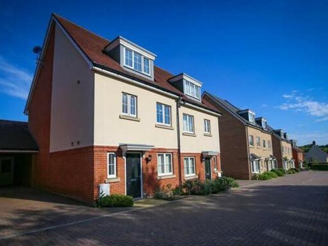 4 Bedroom Semi detached House For Rent In Borough Green