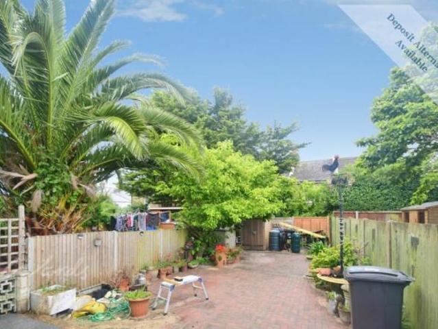 4 bedroom semi detached house for rent in Blenheim Road Deal CT14