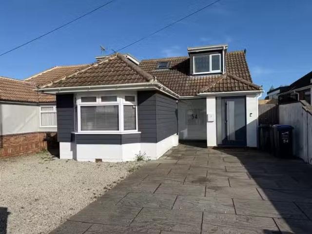 4 bedroom semi detached house for rent in Bromstone Road, Broa.