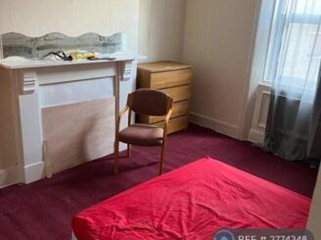 4 bedroom semi detached house for rent in Brighton Grove, Newcastle Upon Tyne, NE4