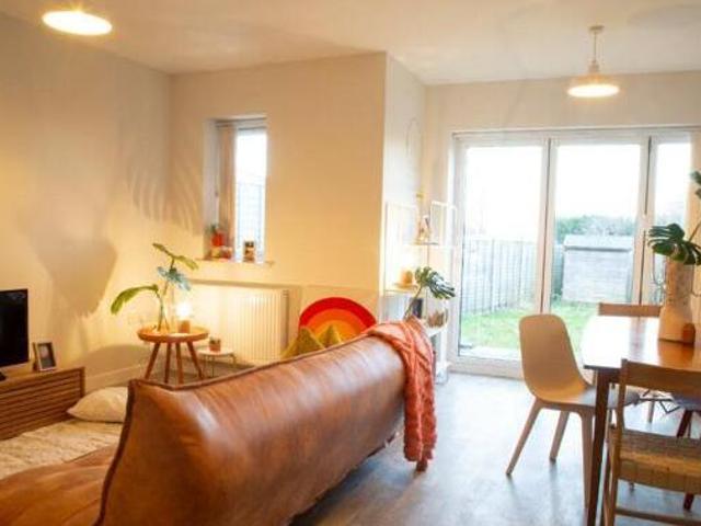 4 Bedroom Semi detached House For Rent In Bristol
