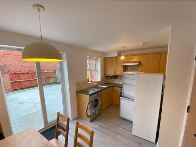 4 Bedroom Semi detached House For Rent In Bristol