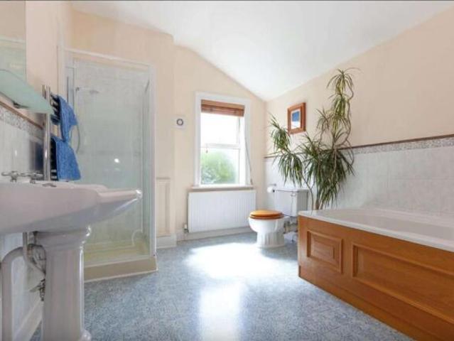 4 bedroom semi detached house for rent in Bullingdon Road, Oxford, OX4